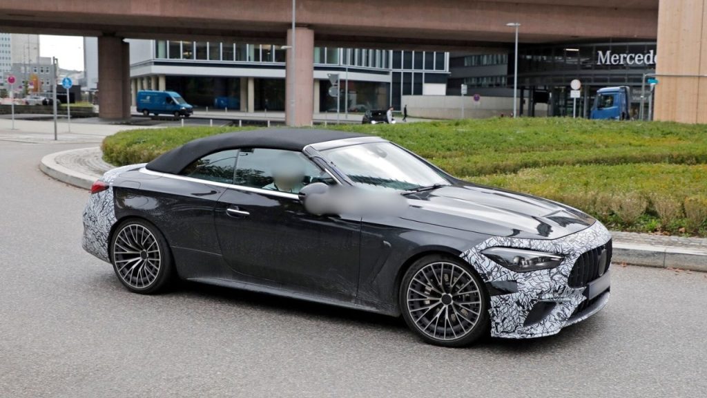 Mercedes-Benz CLE 63 Cabriolet: V8 Power and Luxurious Design for the ...