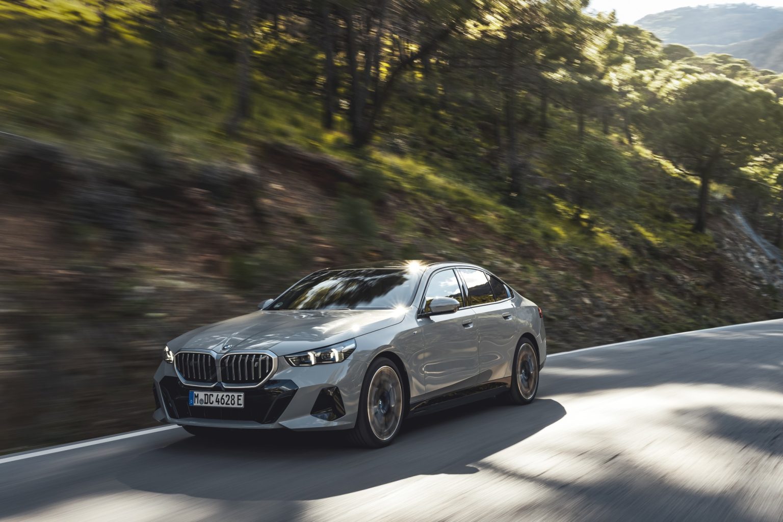 BMW Recalls Select 2024-2025 Models Over Steering Spindle Defects - DAX ...