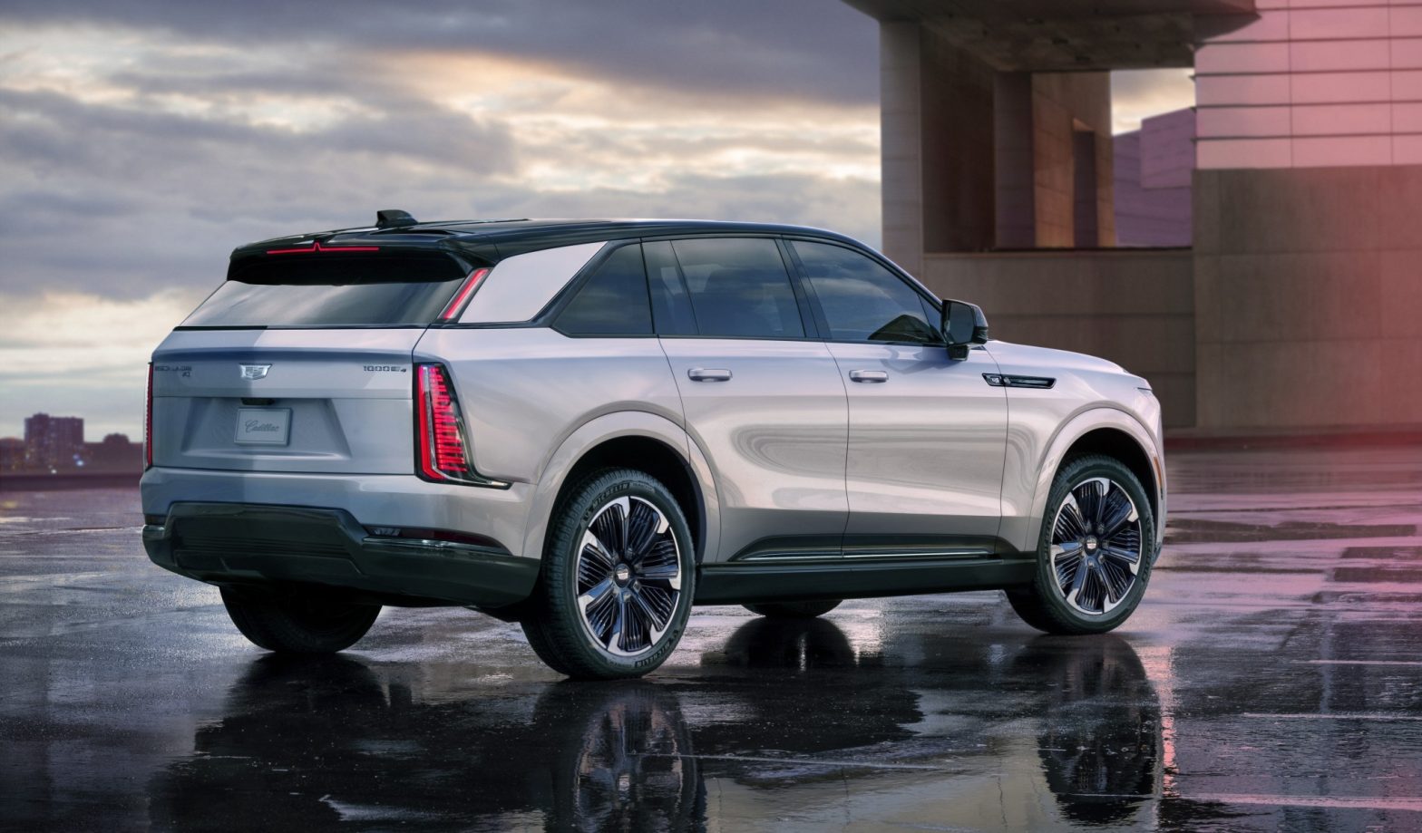 Cadillac Escalade IQ: A Luxurious Electric SUV with Impressive ...