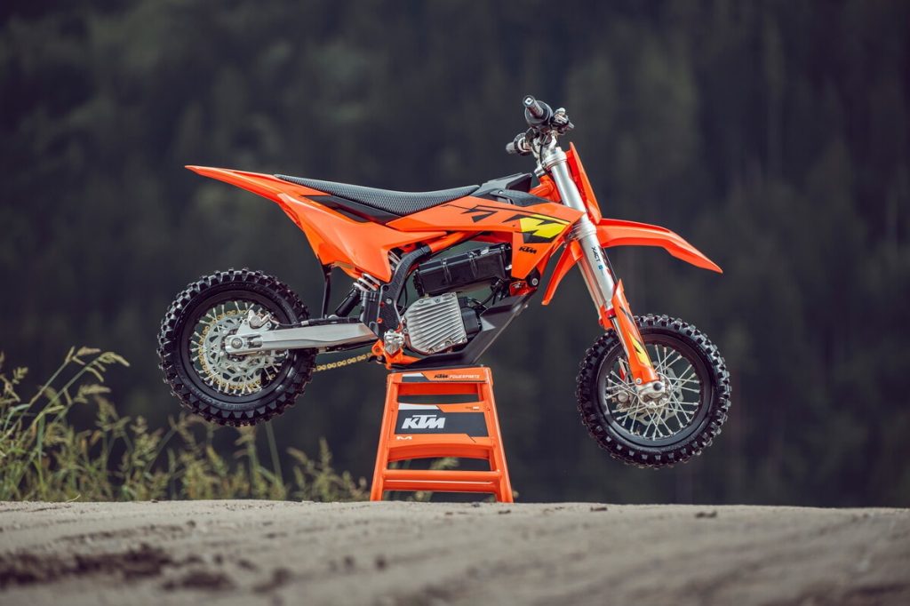 KTM's 2025 SX-E Electric Mini Bikes: High Performance and Safety for ...