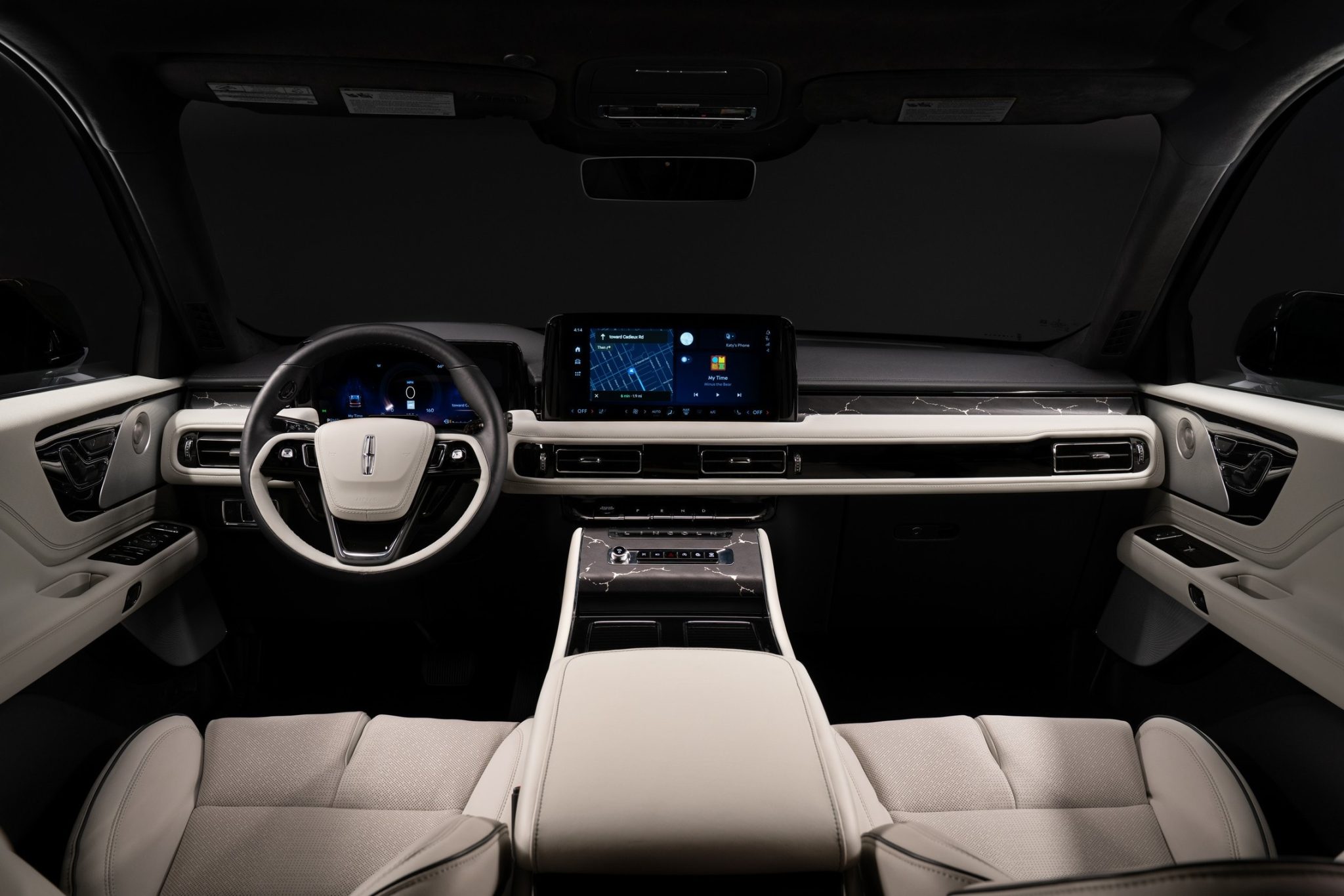 Lincoln Introduces Lunar Inspired 'Moonbeam' Interior Theme for 2025 Aviator Black Label - DAX ...