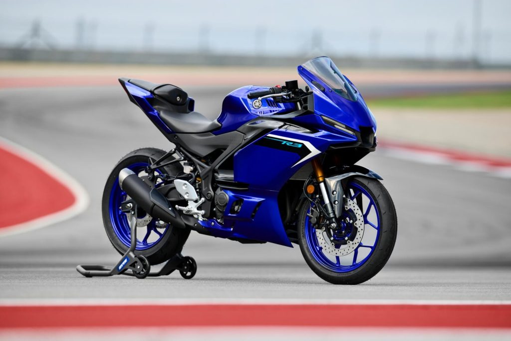Yamaha R3 2025: Upgraded Performance, Design, and Connectivity - DAX Street