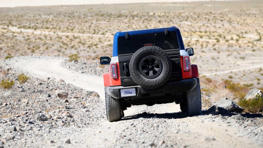 2025 Ford Bronco Base Returns with Revamped Powertrain Options - DAX Street