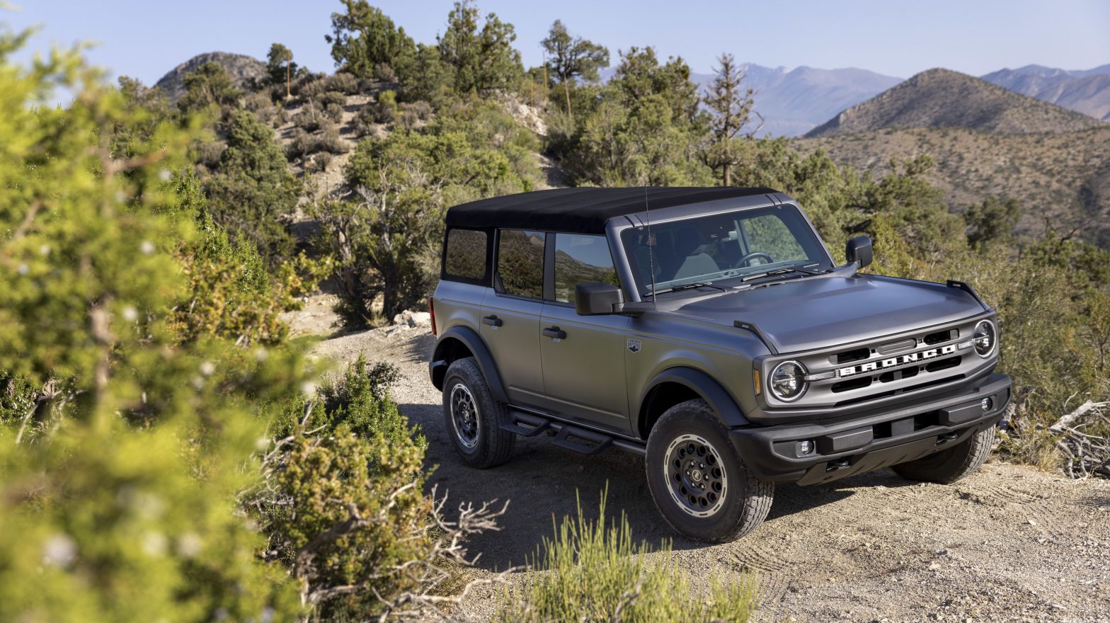 Ford’s 2025 Bronco Redesign Revives Base Model, Adds Tech Upgrades and ...