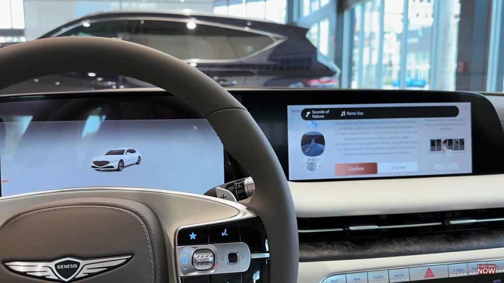 12 Vehicles With the Best Built-In Navigation Systems for Road Trips ...