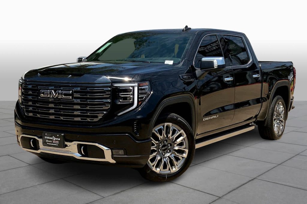 5 Trucks That Can Handle Farm Life and 5 That Belong in a Showroom ...