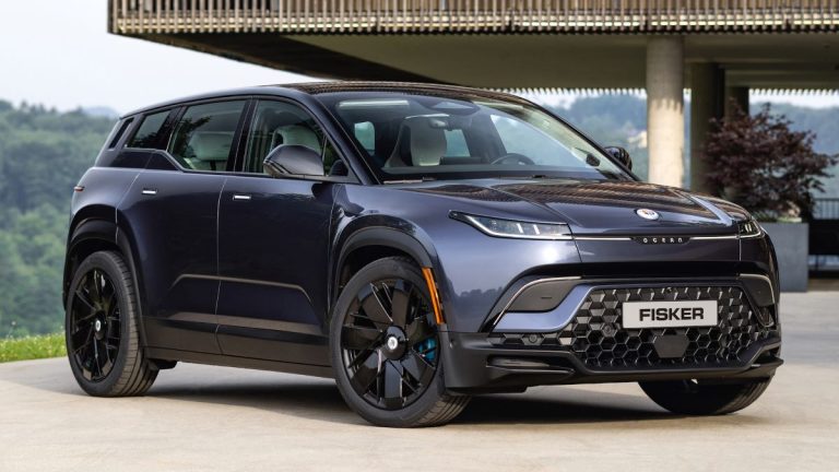 10 Cars With Solar Panels That Boost Efficiency - DAX Street