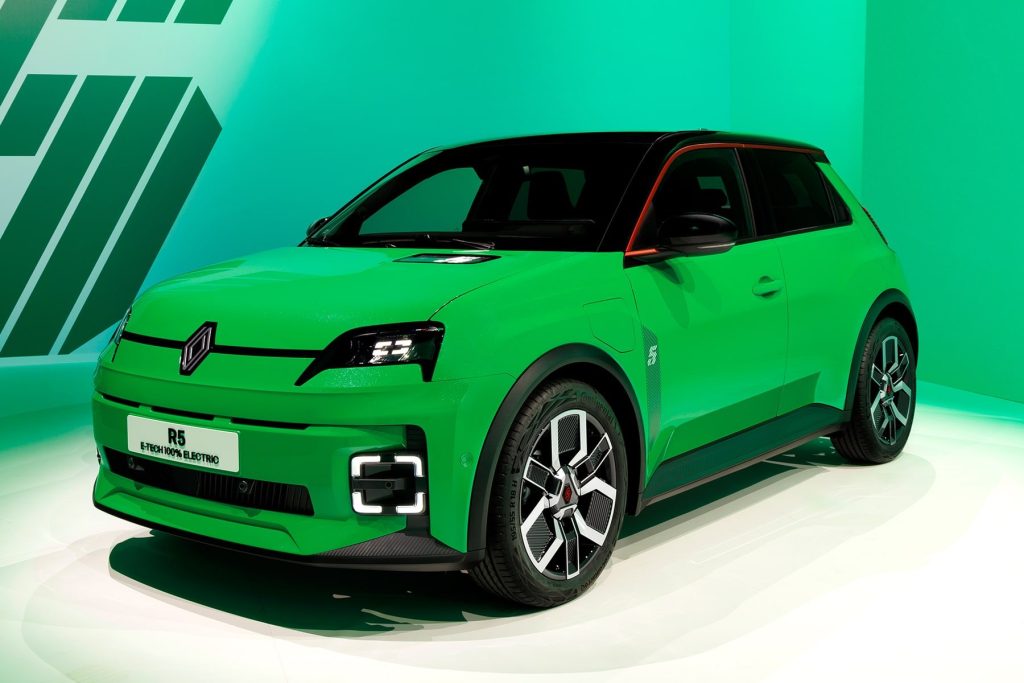 10 Vintage Cars Making a Comeback with Modern Features and Exciting ...