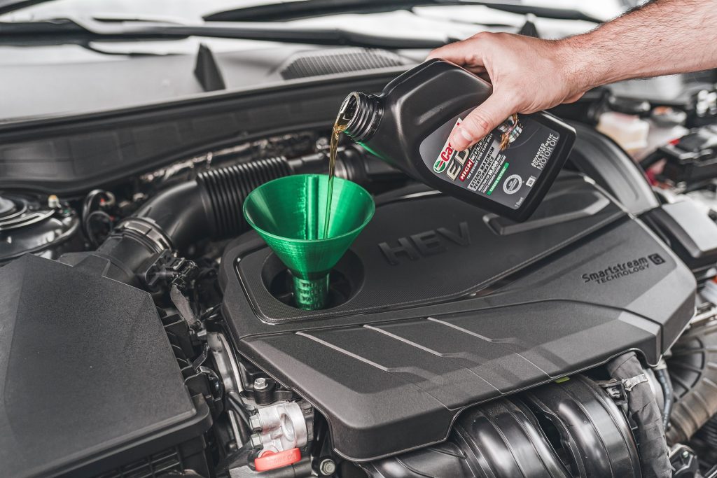 7 Ways to Detect and Address Engine Oil Leaks for a Safer, More ...