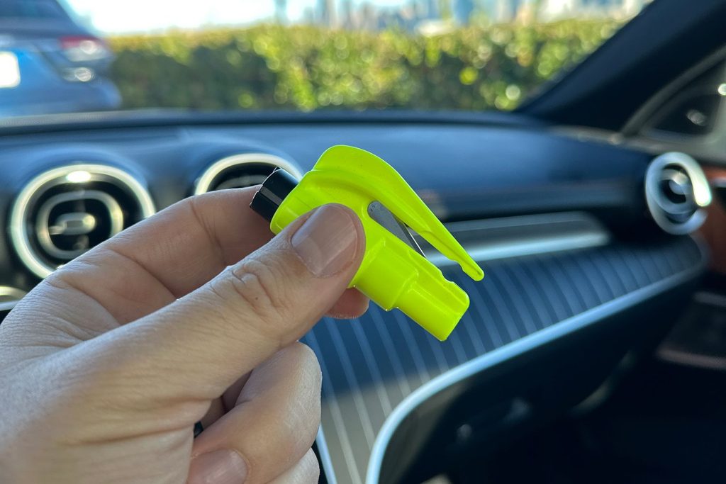 Affordable Car Escape Tools for Emergencies To Break Glass Windows ...
