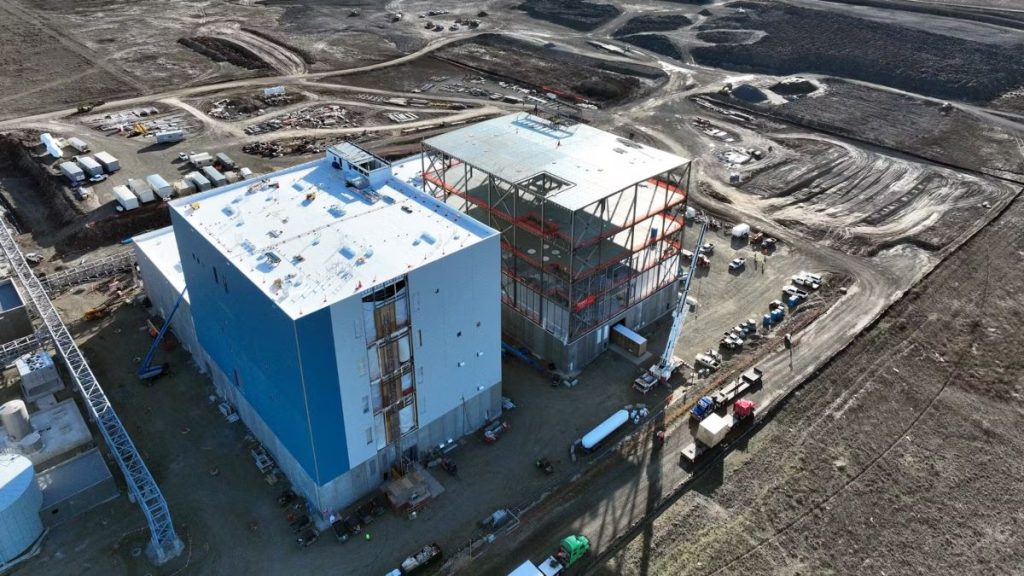 GM Invested $1 Billion in Next-Gen EV Battery Research - DAX Street