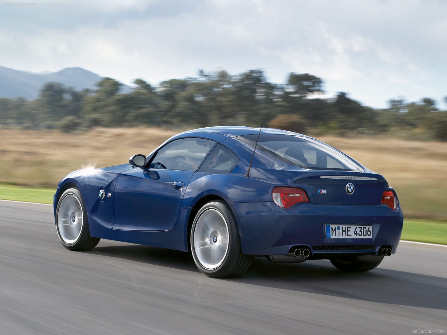 10 Sports Cars That Are Surprisingly Reliable and Built to Last - DAX ...