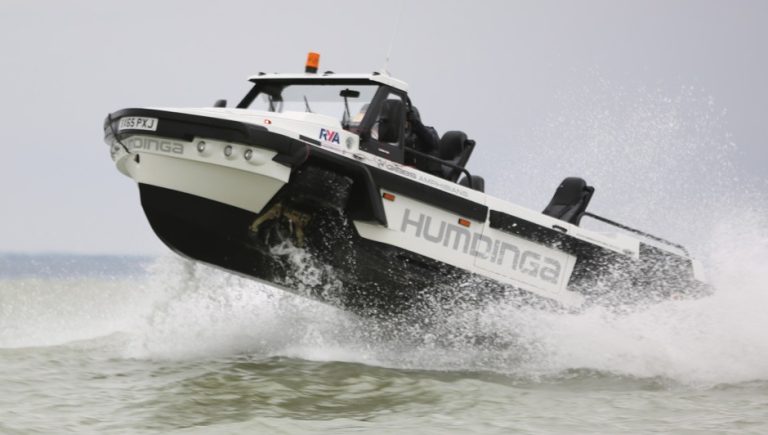 10 Best Amphibious Vehicles Ever Built That Master Land and Water - DAX ...