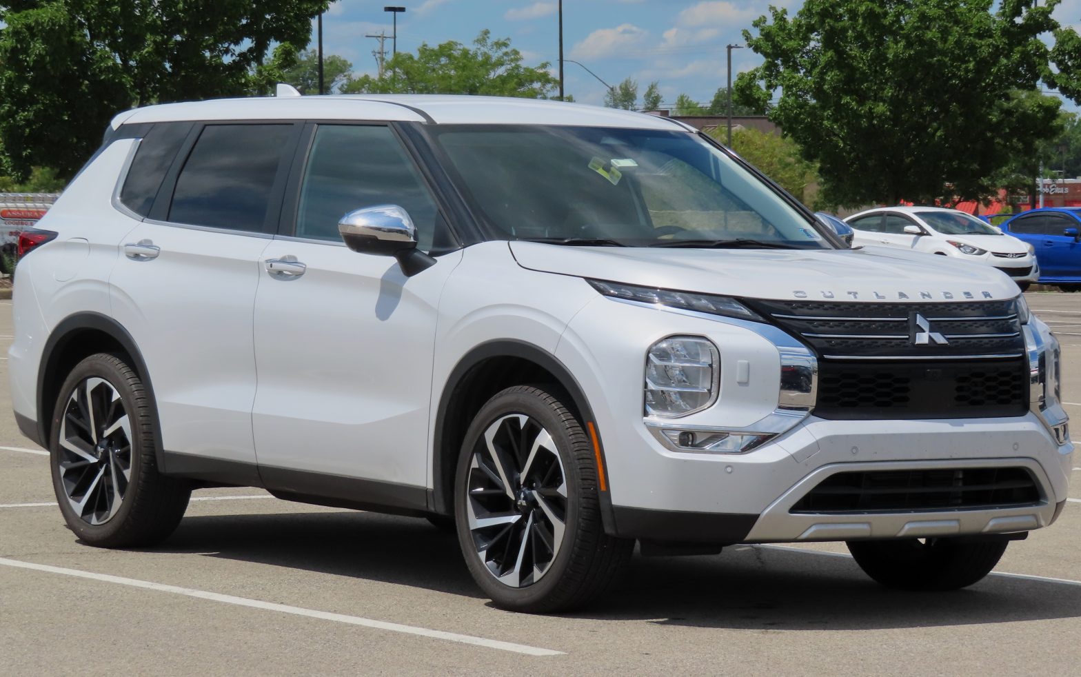 12 Compact SUVs With the Most Spacious Interiors Compared - DAX Street