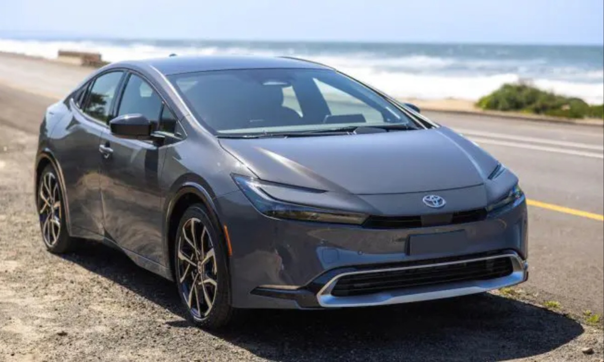 10 Best Vehicles for Daily Long Commutes Without Wear - DAX Street