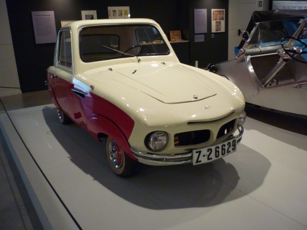10 Smallest Cars Ever Made That Look Absolutely Bizarre and ...