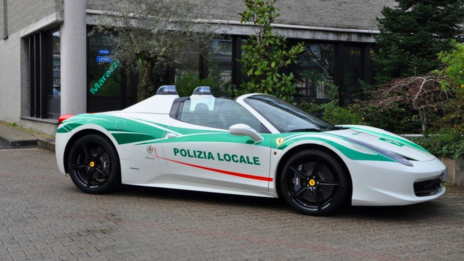 12 Fastest Police Cars Used Around the World - DAX Street