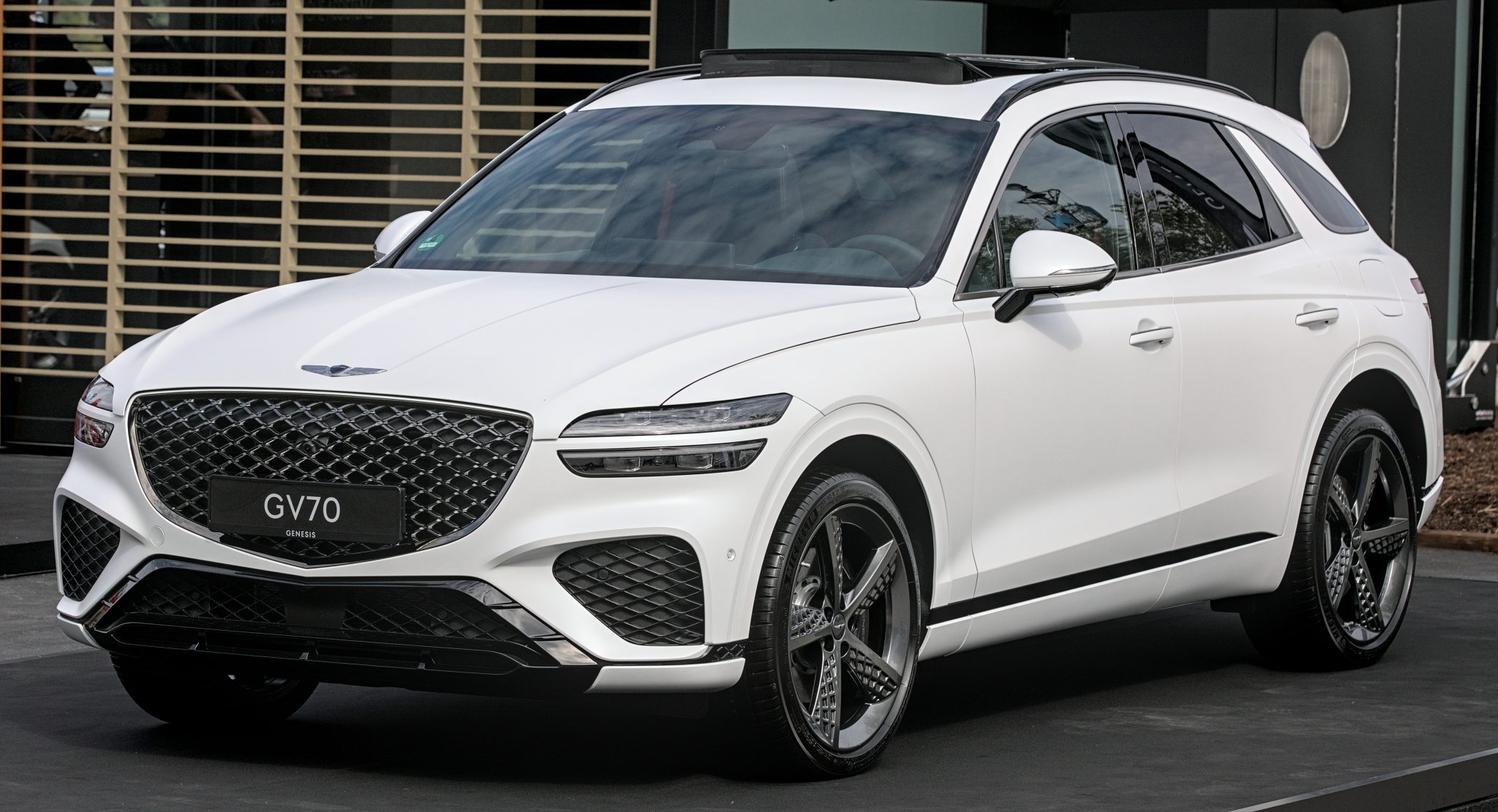 12 Best Cars for Seniors That Offer Maximum Safety & Comfort - DAX Street