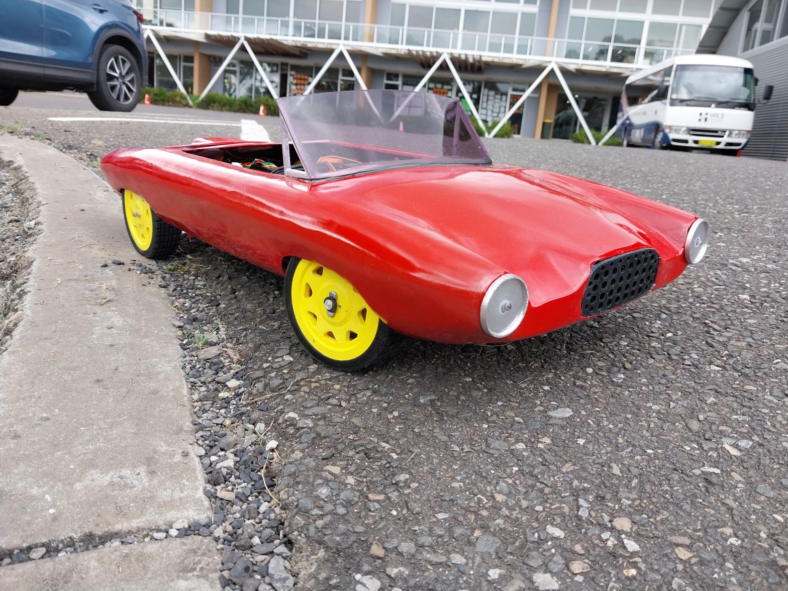 10 Smallest Cars Ever Made That Look Absolutely Bizarre and ...