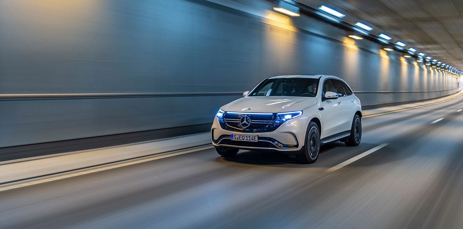 10 Cars With the Most Advanced AI-Driven Technology - DAX Street