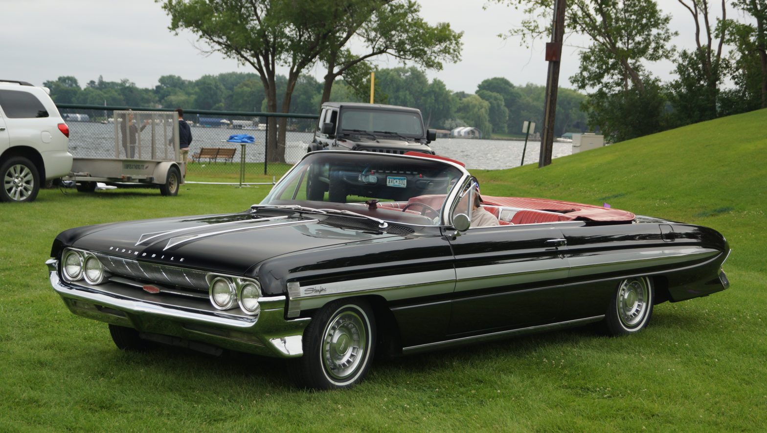 10 Cars That Were Built With Airplane-Inspired Designs and Futuristic ...