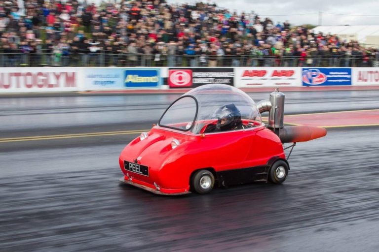 10 Smallest Cars Ever Made That Look Absolutely Bizarre and Unforgettable - DAX Street