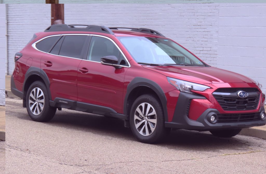 5 Cars With Realistic Maintenance Needs and 5 That Always Need ...