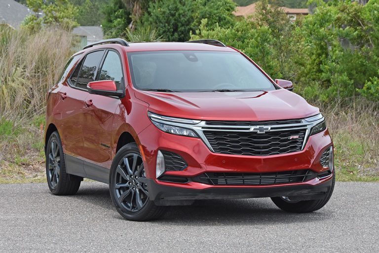 15 Reliable Luxury SUVs That Hold Their Value Over The Years - DAX Street