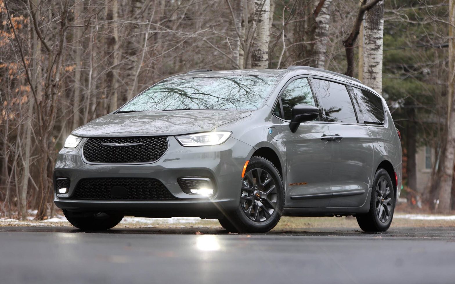 12 Cars With Built-In Sunshades That Work Well - DAX Street