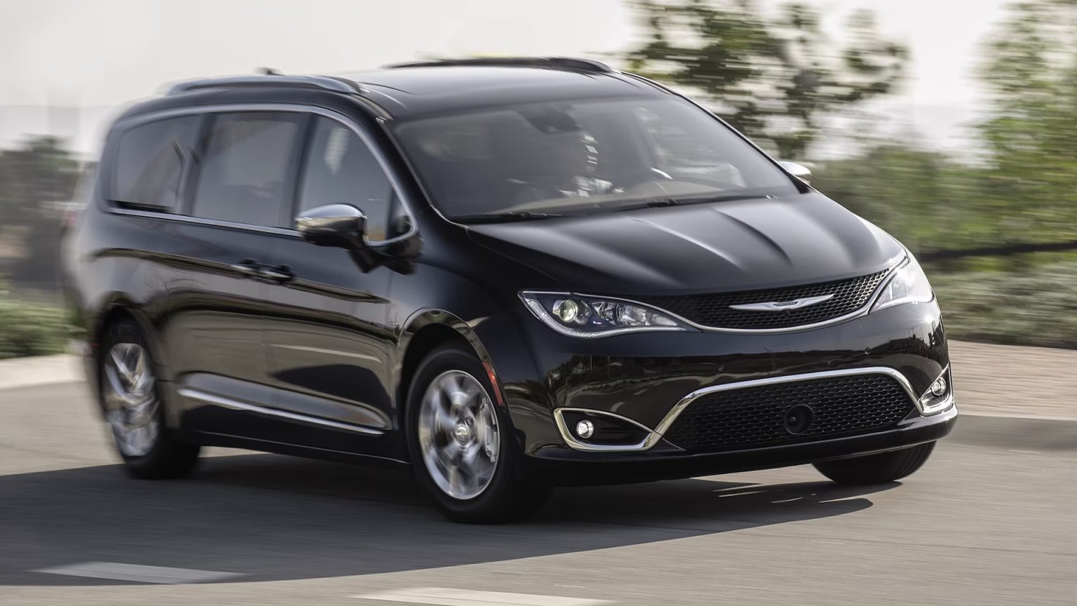 5 Reliable Minivans for Families and 5 That Constantly Break Down - DAX ...