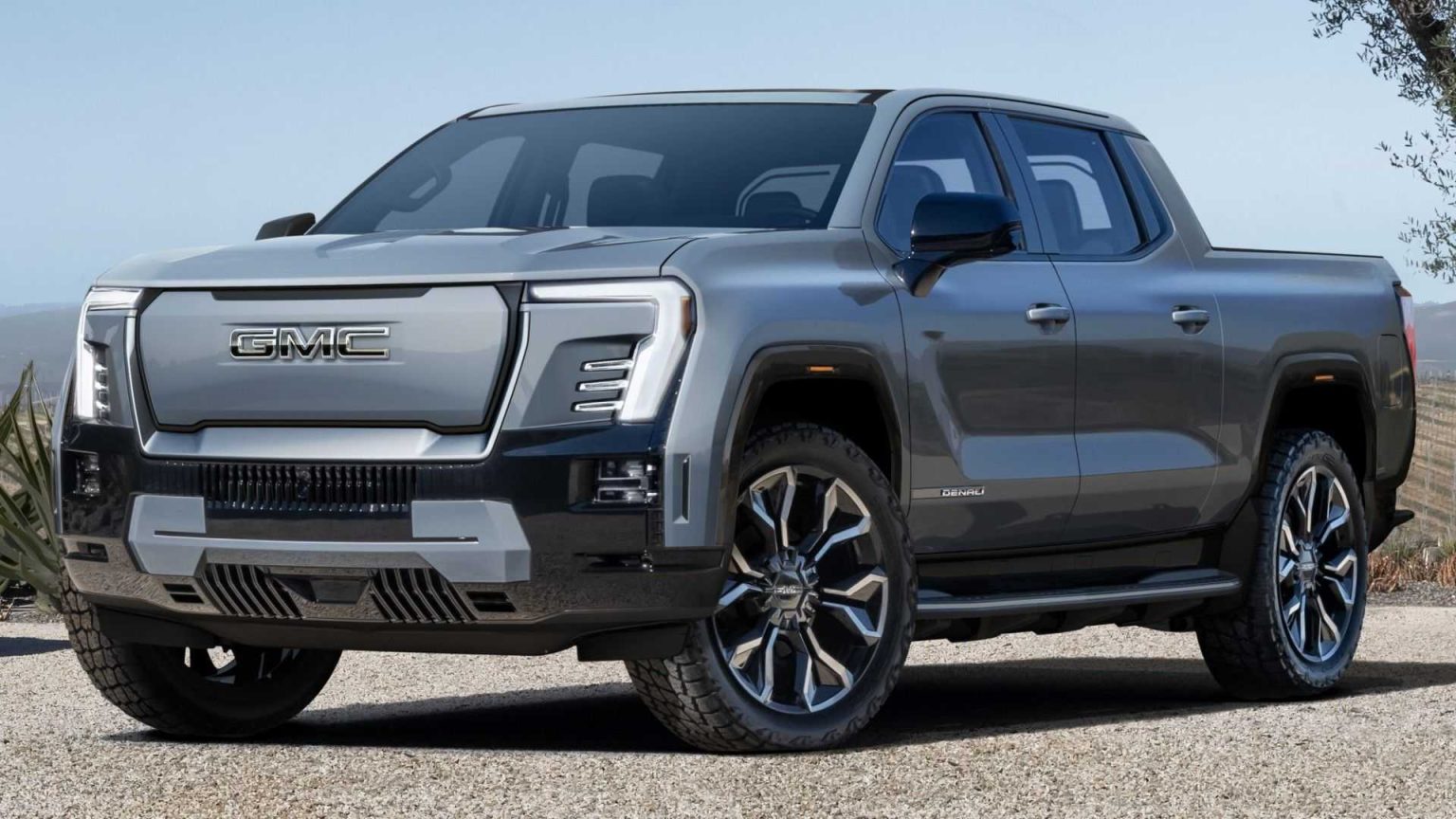 12 EVs That Are Ideal for Long Commutes & Road Trips - DAX Street