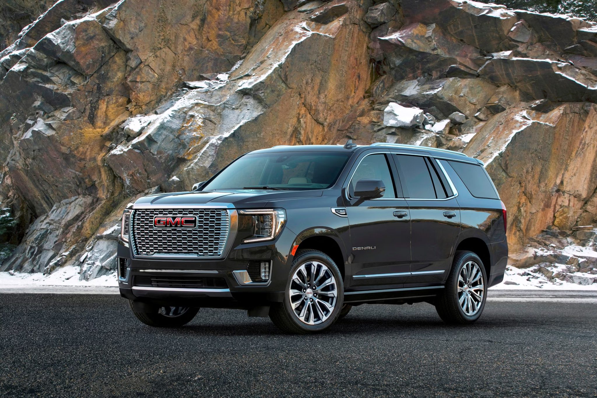 10 Full-Size SUVs Known for Long-Lasting Durability Over 200,000 Miles ...