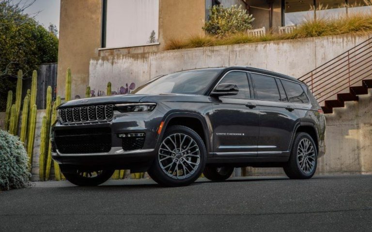 10 Cars Best Suited for Mountain Driving in the Rockies - DAX Street