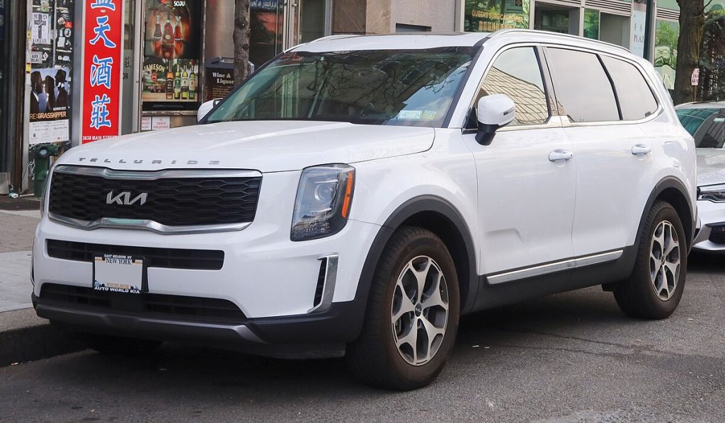 10 Most Popular Boxy Cars That Are Built Like Tanks - DAX Street