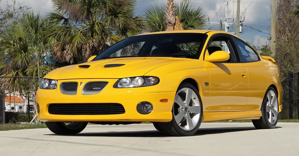 10 Iconic 2000s Cars That You Still See Everywhere - DAX Street