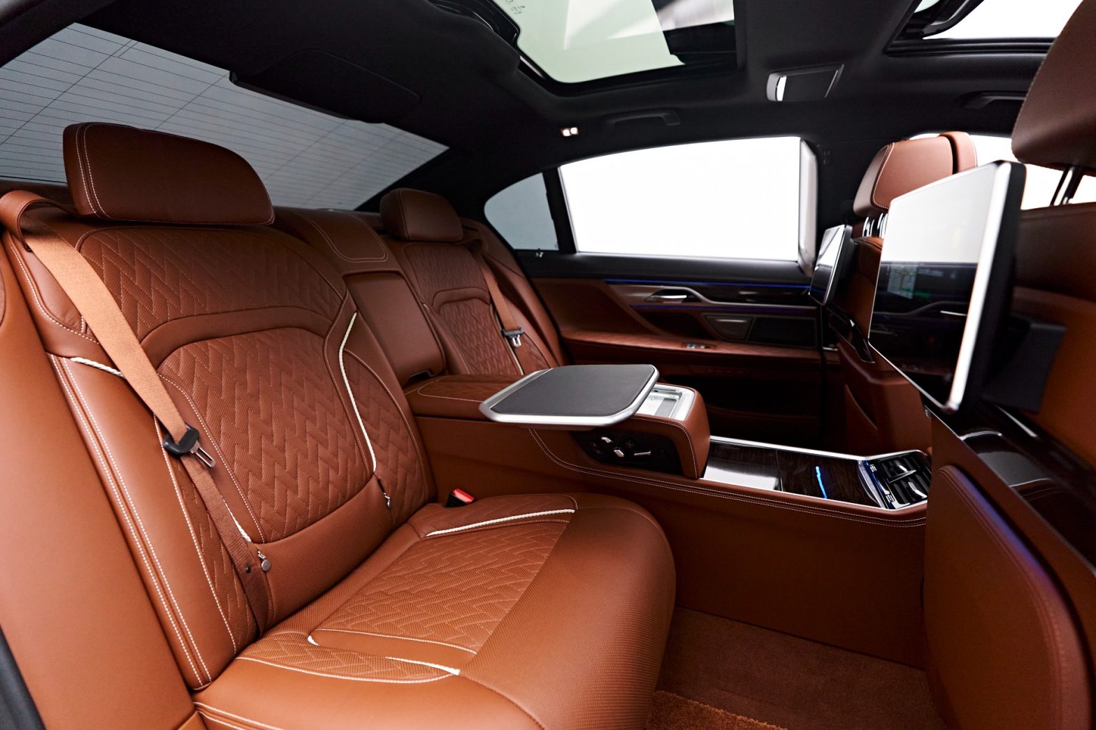 10 Cars With Rear Seats That Adults Can Actually Sit In — and Love ...
