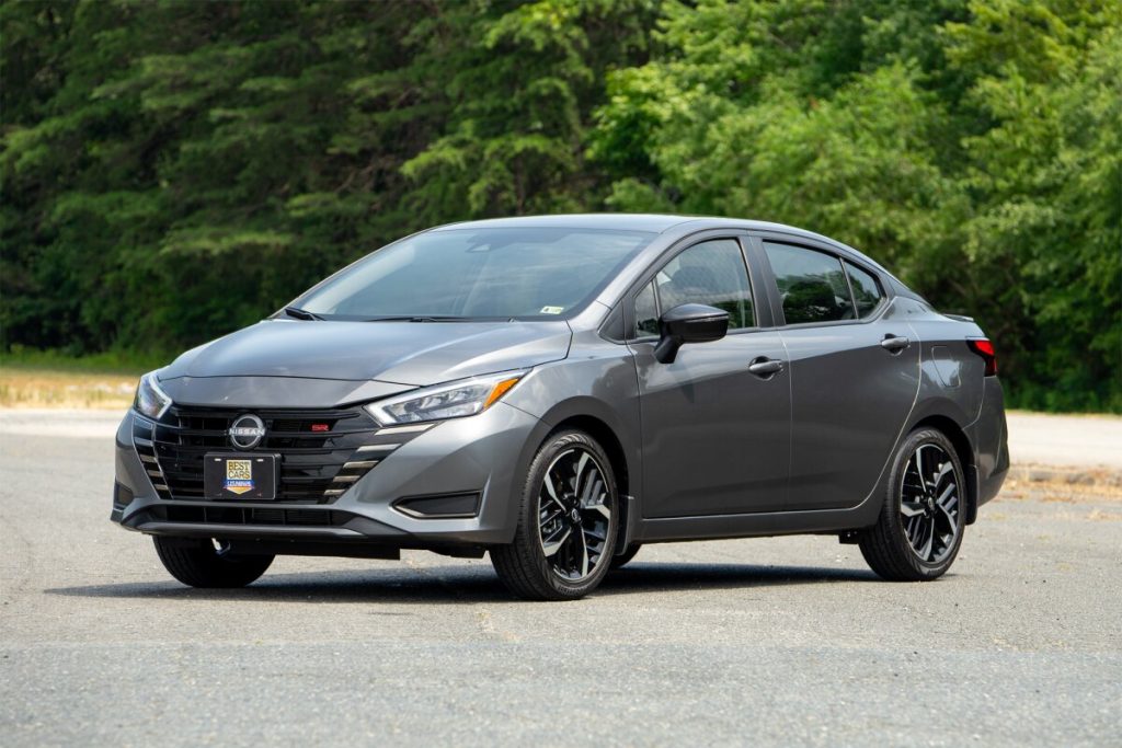 12 Compact Cars With Front Seats Comfortable for Tall Drivers and Roomy ...