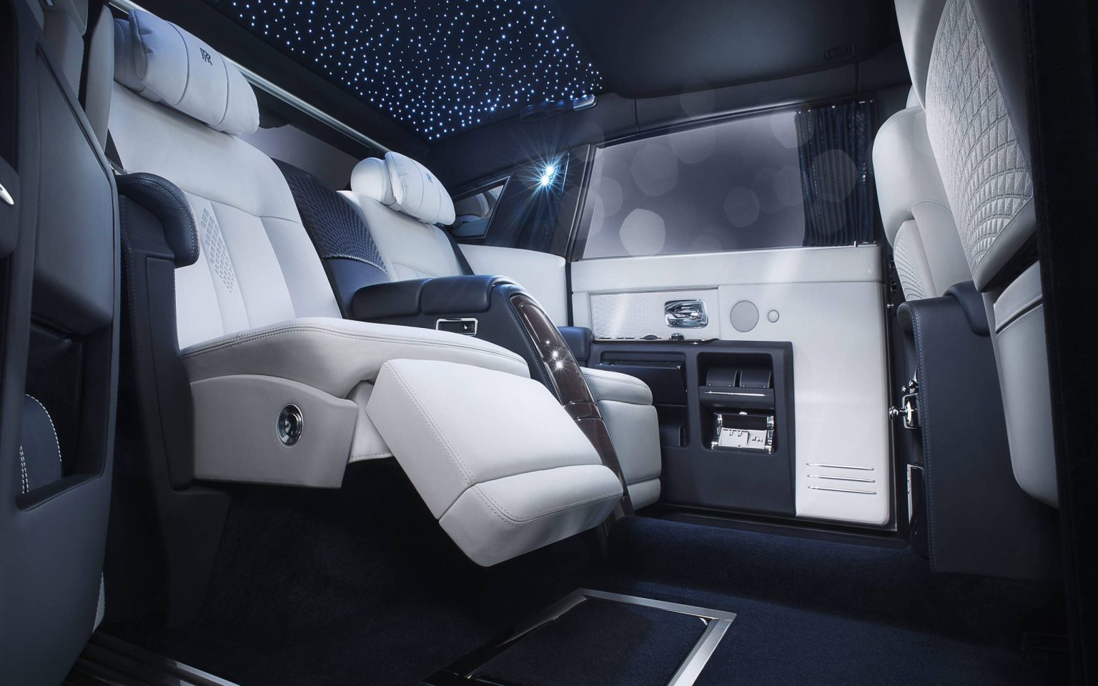 10 Cars With Rear Seats That Adults Can Actually Sit In — and Love ...