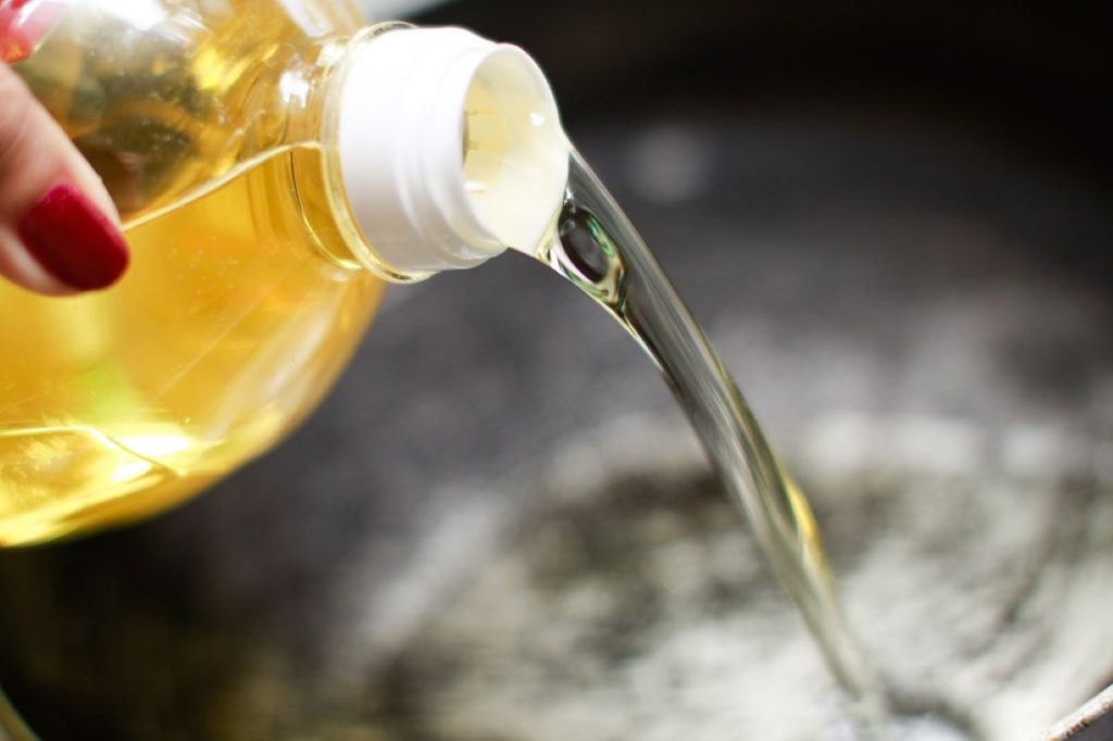 What Happens When You Run an Engine on 100% Vegetable Oil for a Year ...