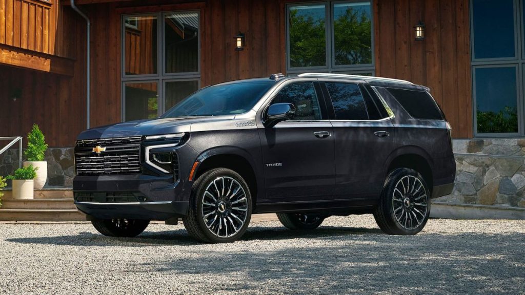 5 SUVs With the Most Headroom and 5 With Tight Ceilings - DAX Street