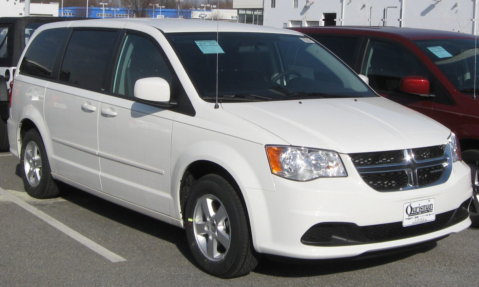 5 Minivans With Decade-Long Lifespans and 5 That Constantly Visit Shops ...