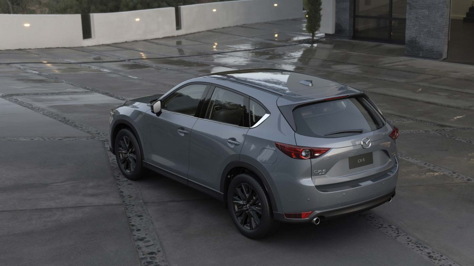 5 SUVs With Best Panoramic Roofs And 5 With Small Sunroofs - DAX Street