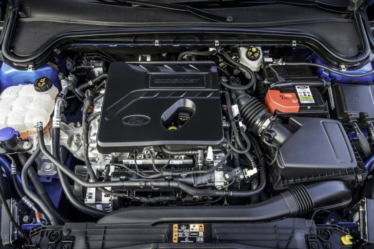 5 Ford Engines With Legendary Durability and 5 That Constantly Fail ...