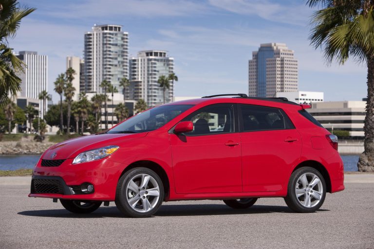 5 Toyota Matrix Years With Long Life vs 5 With Short - DAX Street