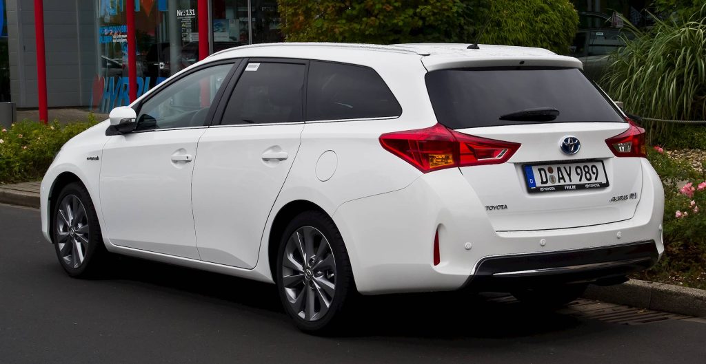 5 Toyota Matrix Years With Long Life vs 5 With Short - DAX Street