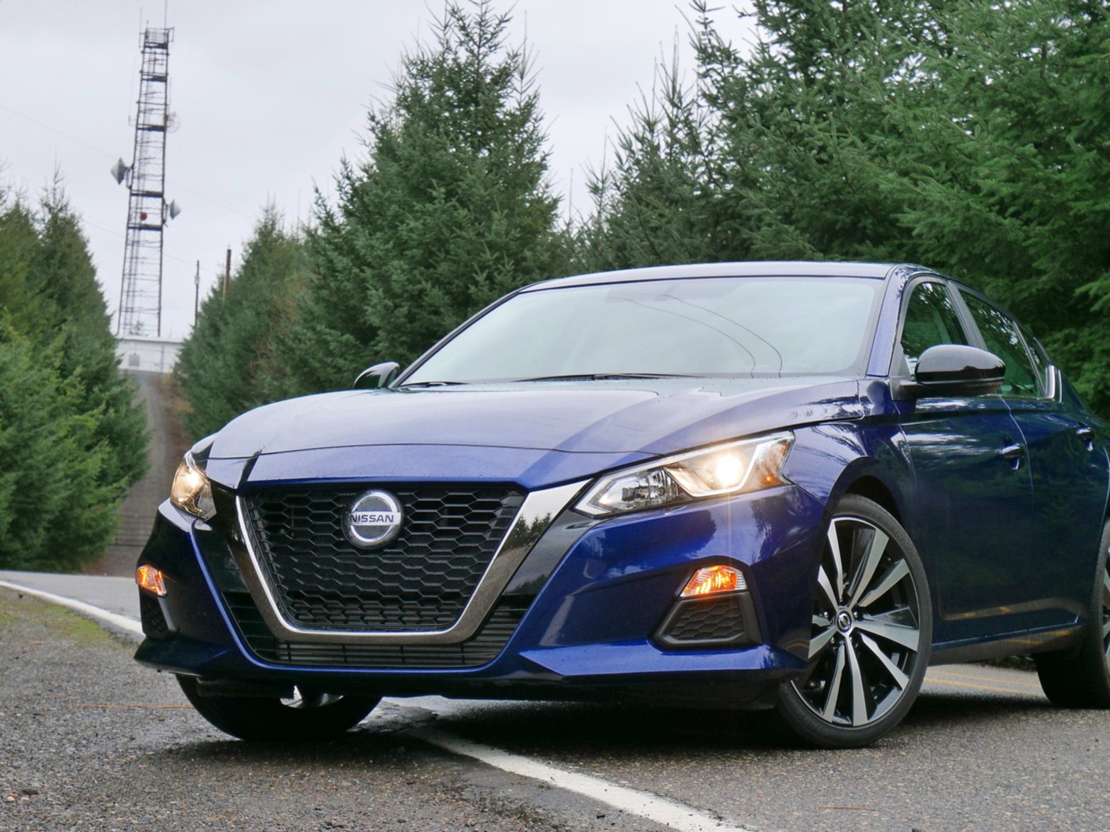 5 Nissan Altima Years Worth Buying vs 5 To Stay Away From - DAX Street