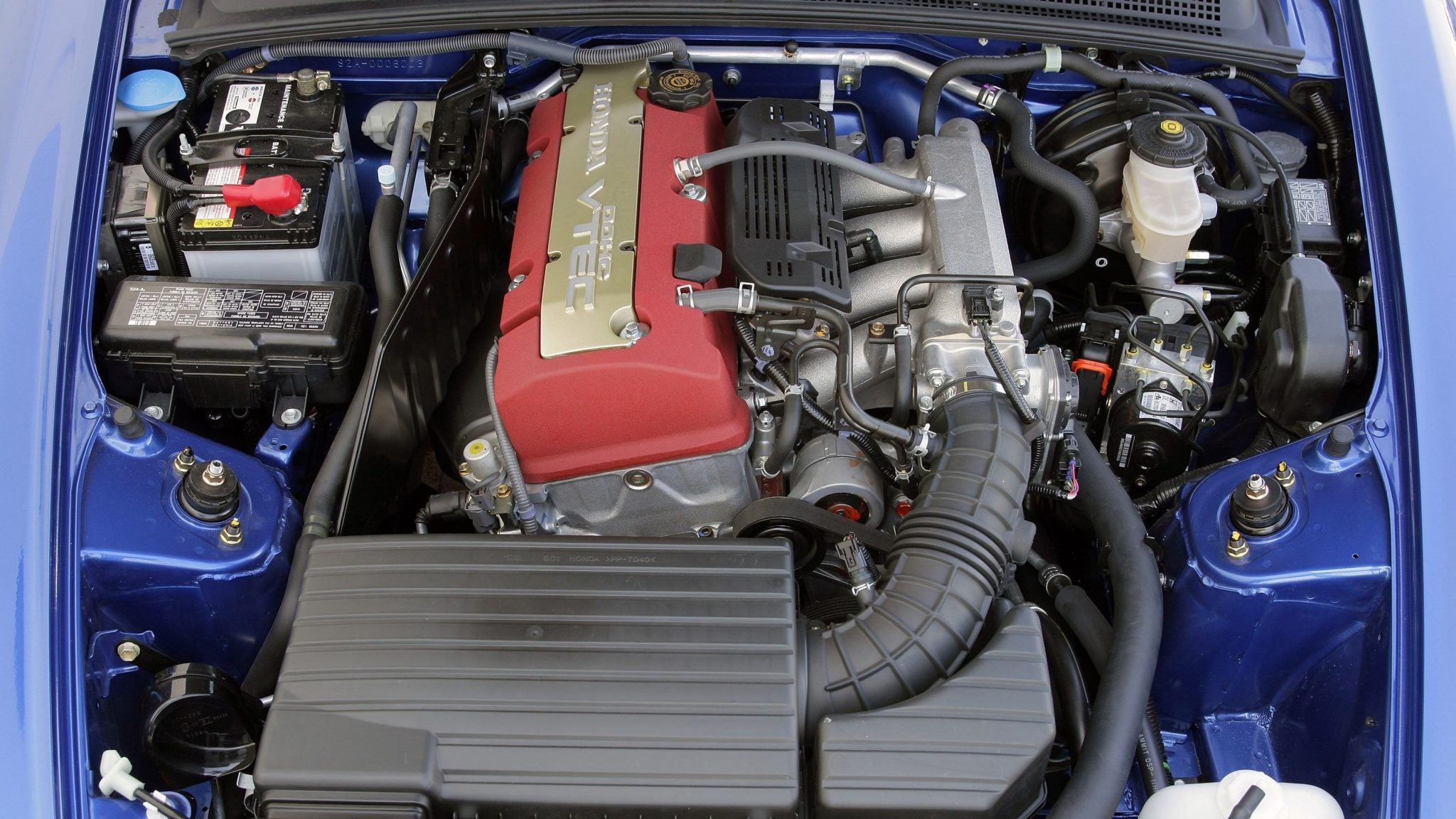 5 Engines That Handle High RPMs and 5 That Break When Revved - DAX Street
