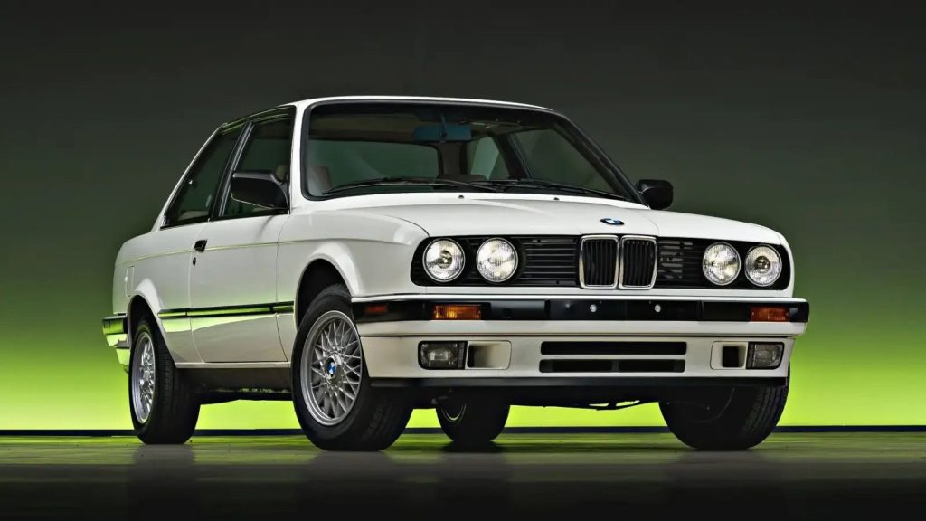 15 Cars That Keep Running Even With Over 500K Miles - DAX Street