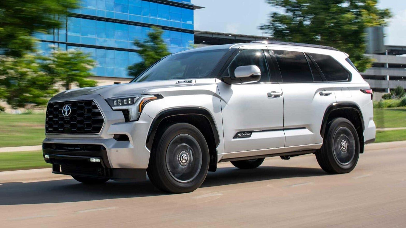 12 Cars That Still Sell High With 200K Miles on Them - DAX Street