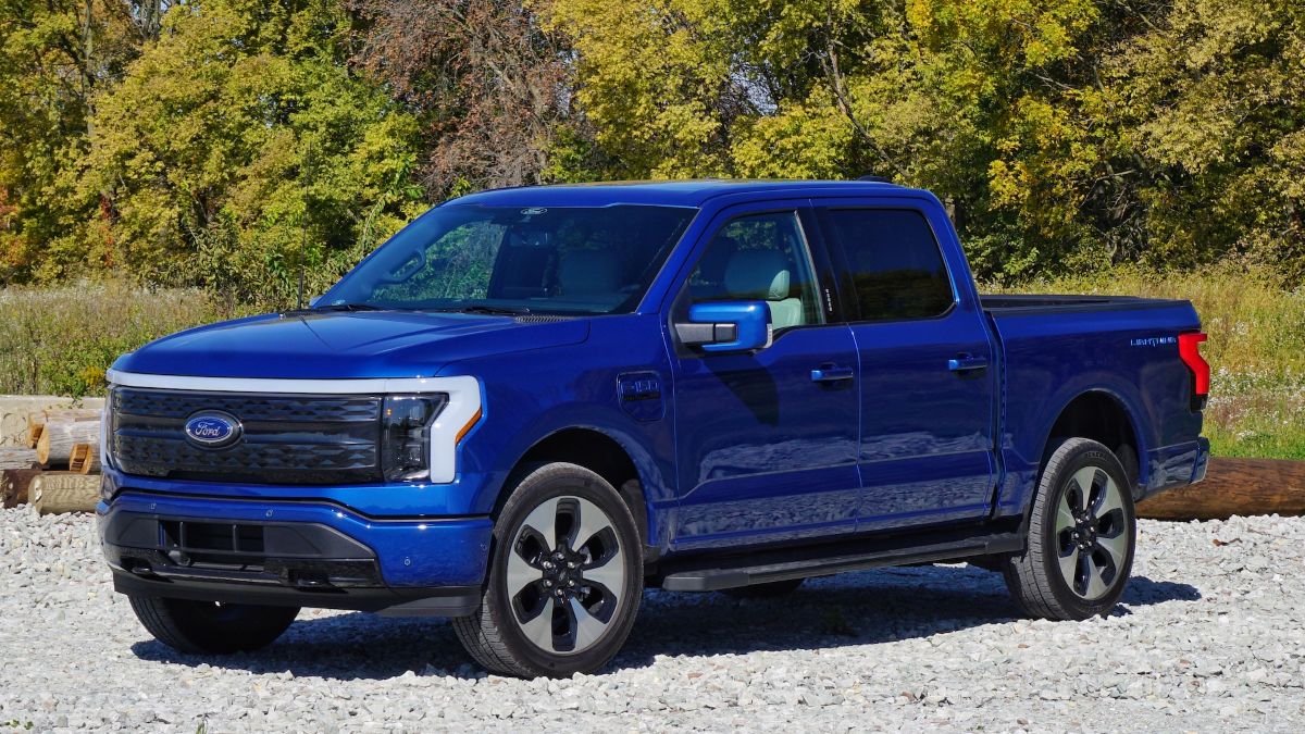 Ford Pulls the Plug on the Electric F-150 Lightning, But Reinvents It ...